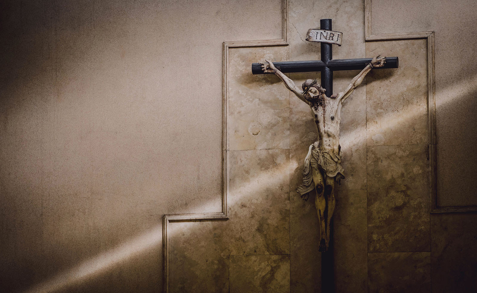 Carrying the cross: A reflection on suffering - RADIANT